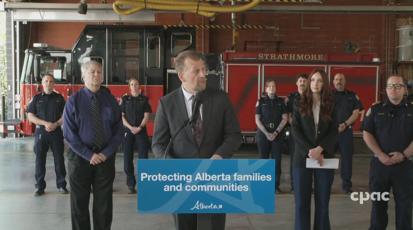Alberta Adds 6 Wildfire Teams to Protect Communities at Risk – May 23 ...