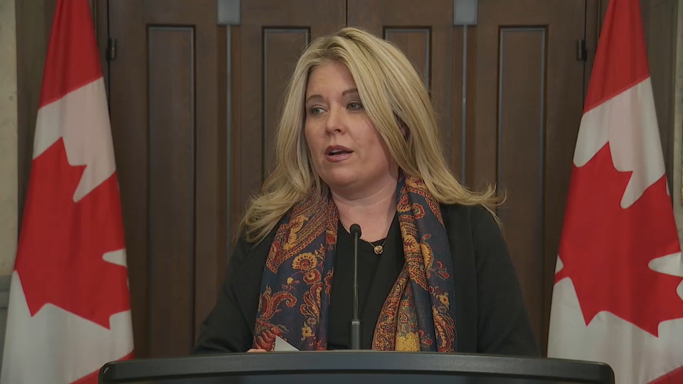 Michelle Rempel Garner sur l'immigration et l'accord tarifaire avec la ...