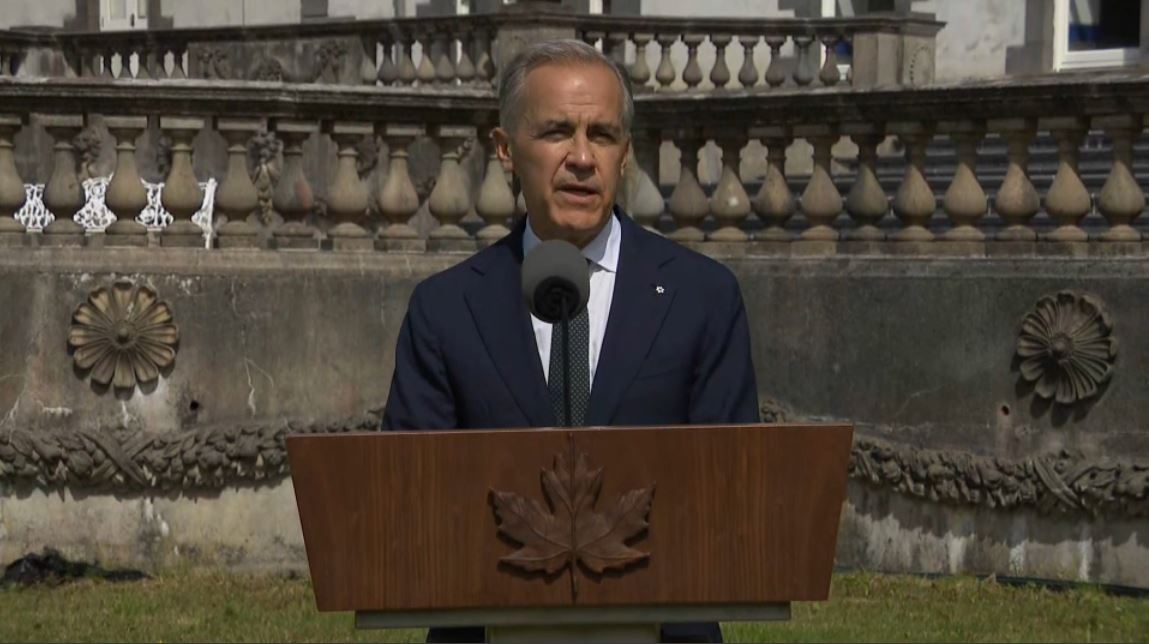 Carney s’adresse aux médias en marge du sommet du G7 – 14 juin 2026 - À ...